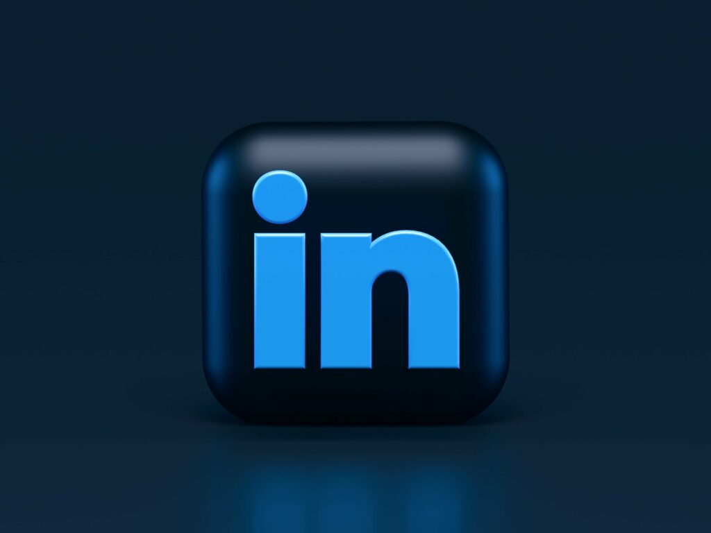 How to write a subject line for LinkedIn that compels the recipient to ...